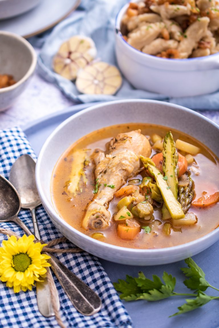 Piščančja obara s šparglji - Midva Kuhava