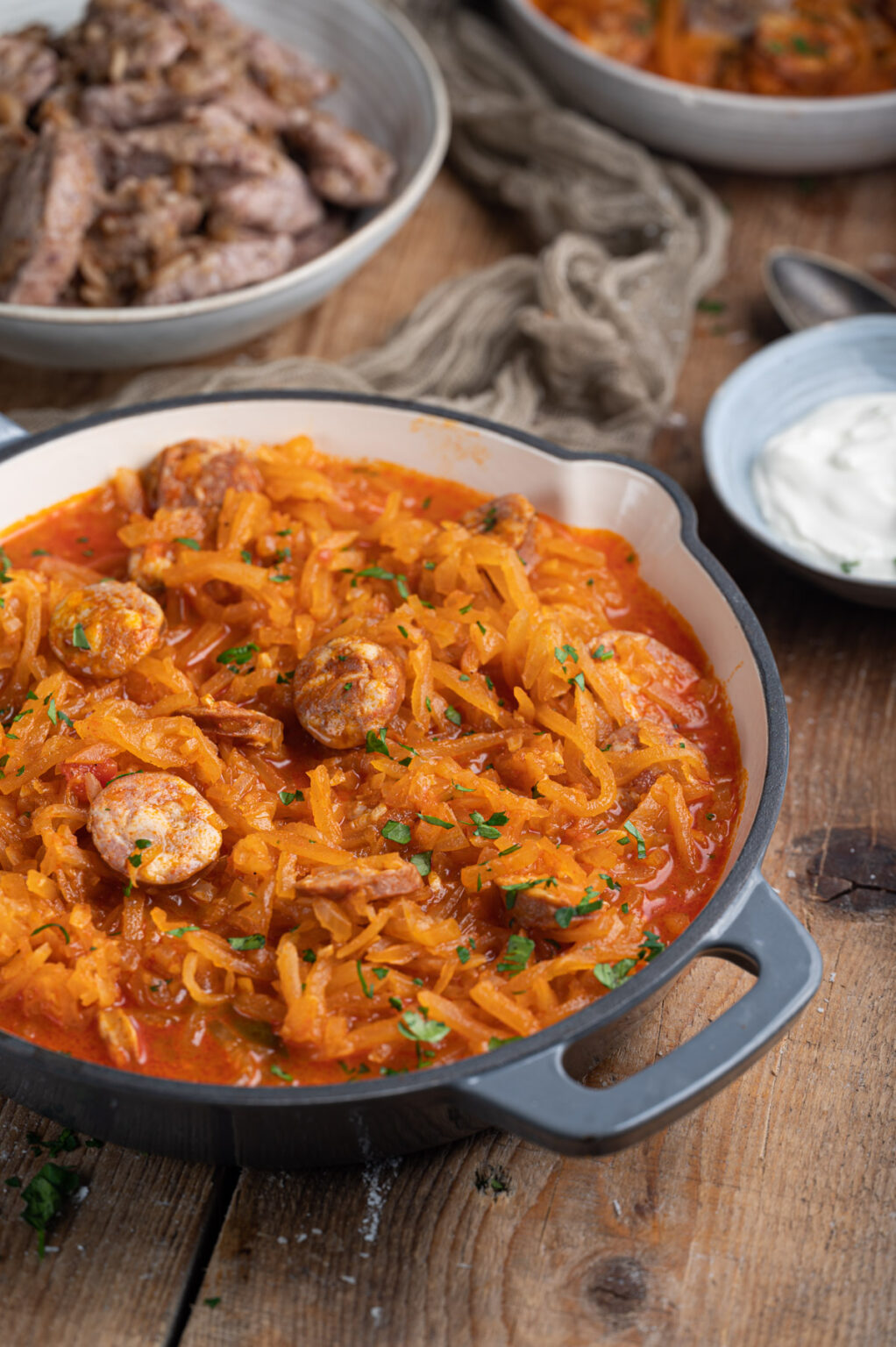 Dušena kisla repa s klobaso - Midva Kuhava